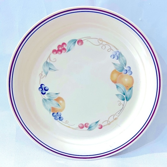 Corelle Abundant | Dining | 8 Pc Corelle Abundant Fruit Set Of 18 ...